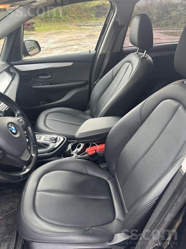 Melns BMW 216 2016 Rīga, ar dzinēja tilpumu 1.50 L un nobraukumu 219 tūkst. km par 8100 €, foto 4 vietnē AUTOMOTO.COM.LV