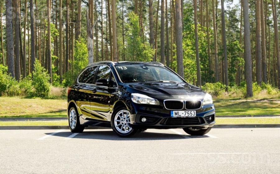 Black BMW 216 2015 in Riga, with an engine capacity of 1.50 L and mileage of 297 thousand km for 6690 €, photo 2 on AUTOMOTO.COM.LV