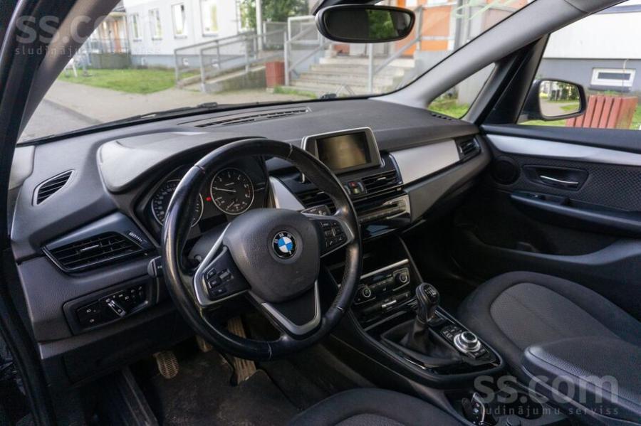 Black BMW 216 2015 in Riga, with an engine capacity of 1.50 L and mileage of 297 thousand km for 6690 €, photo 9 on AUTOMOTO.COM.LV