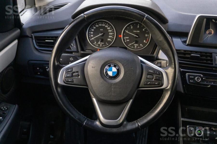 Black BMW 216 2015 in Riga, with an engine capacity of 1.50 L and mileage of 297 thousand km for 6690 €, photo 13 on AUTOMOTO.COM.LV