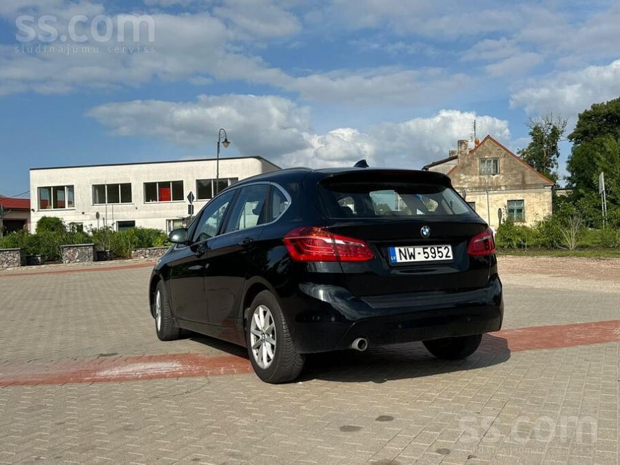 Черный БМВ 216 2015 в Бауска, объемом двигателя 1.50 л и пробегом 285 тыс. км за 7100 €, фото 3 на AUTOMOTO.COM.LV