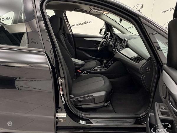 Melns BMW 216 2016 Viļņa, ar dzinēja tilpumu 1.50 L un nobraukumu 305 tūkst. km par 6300 €, foto 5 vietnē AUTOMOTO.COM.LV