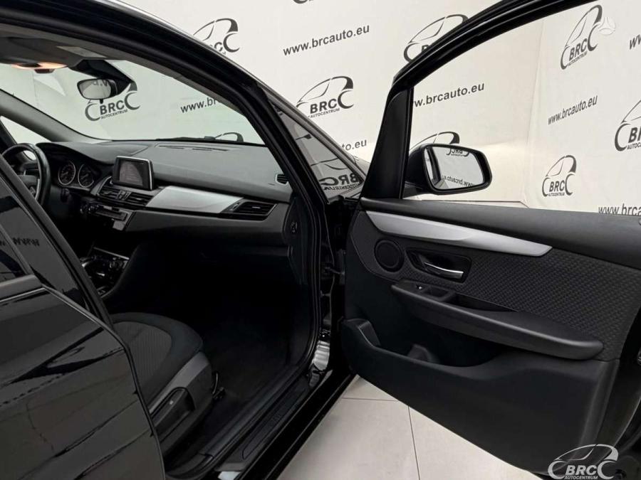 Melns BMW 216 2016 Viļņa, ar dzinēja tilpumu 1.50 L un nobraukumu 305 tūkst. km par 6300 €, foto 10 vietnē AUTOMOTO.COM.LV