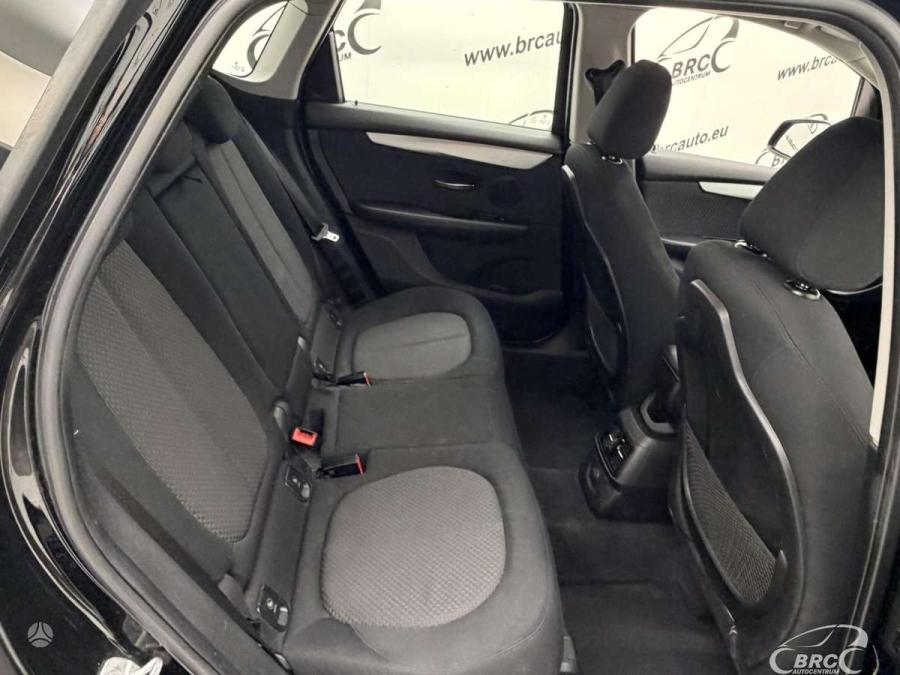 Melns BMW 216 2016 Viļņa, ar dzinēja tilpumu 1.50 L un nobraukumu 305 tūkst. km par 6300 €, foto 12 vietnē AUTOMOTO.COM.LV