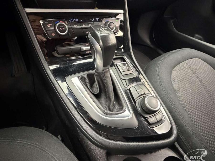 Melns BMW 216 2016 Viļņa, ar dzinēja tilpumu 1.50 L un nobraukumu 305 tūkst. km par 6300 €, foto 26 vietnē AUTOMOTO.COM.LV