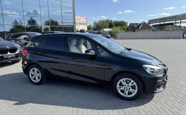 Melns BMW 216 2016 Telšiai, ar dzinēja tilpumu 1.50 L un nobraukumu 166 tūkst. km par 6290 €, foto 2 vietnē AUTOMOTO.COM.LV