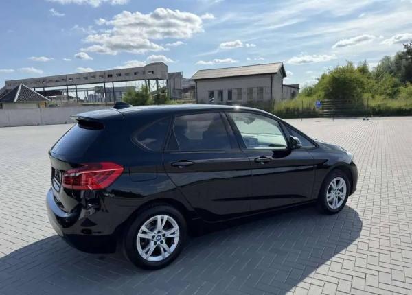 Melns BMW 216 2016 Telšiai, ar dzinēja tilpumu 1.50 L un nobraukumu 166 tūkst. km par 6290 €, foto 6 vietnē AUTOMOTO.COM.LV