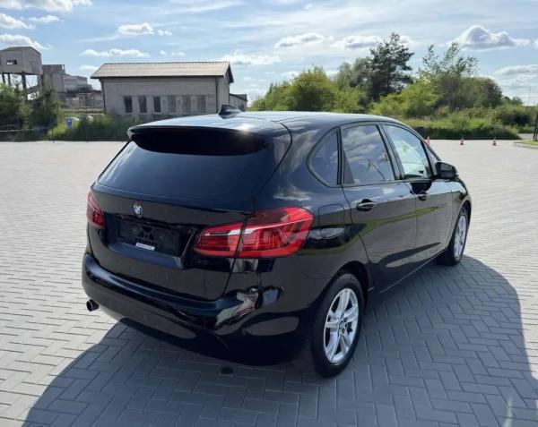 Melns BMW 216 2016 Telšiai, ar dzinēja tilpumu 1.50 L un nobraukumu 166 tūkst. km par 6290 €, foto 9 vietnē AUTOMOTO.COM.LV