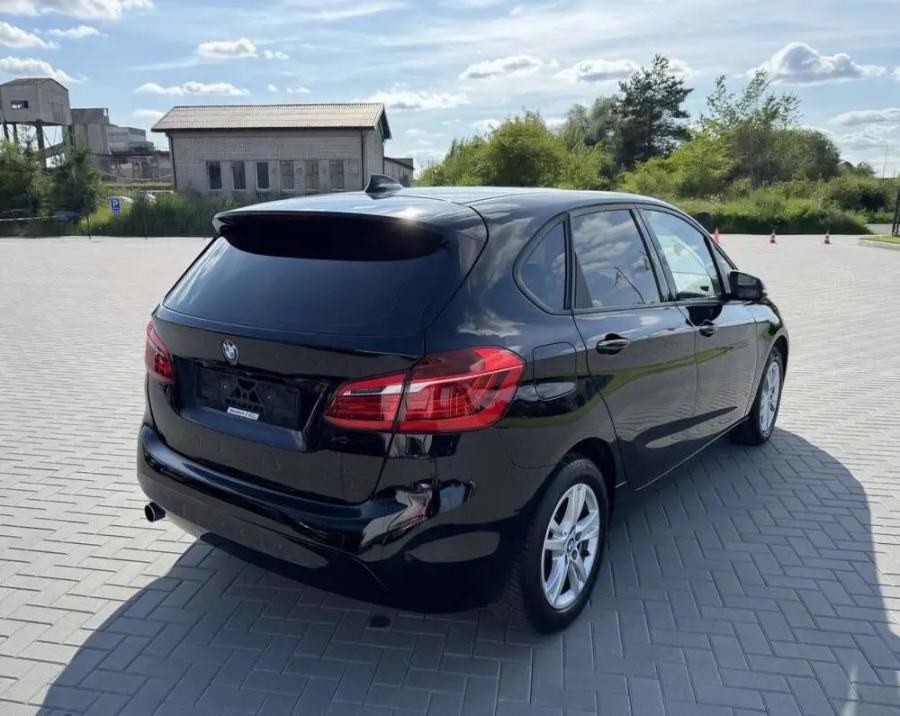 Melns BMW 216 2016 Telšiai, ar dzinēja tilpumu 1.50 L un nobraukumu 166 tūkst. km par 6290 €, foto 10 vietnē AUTOMOTO.COM.LV