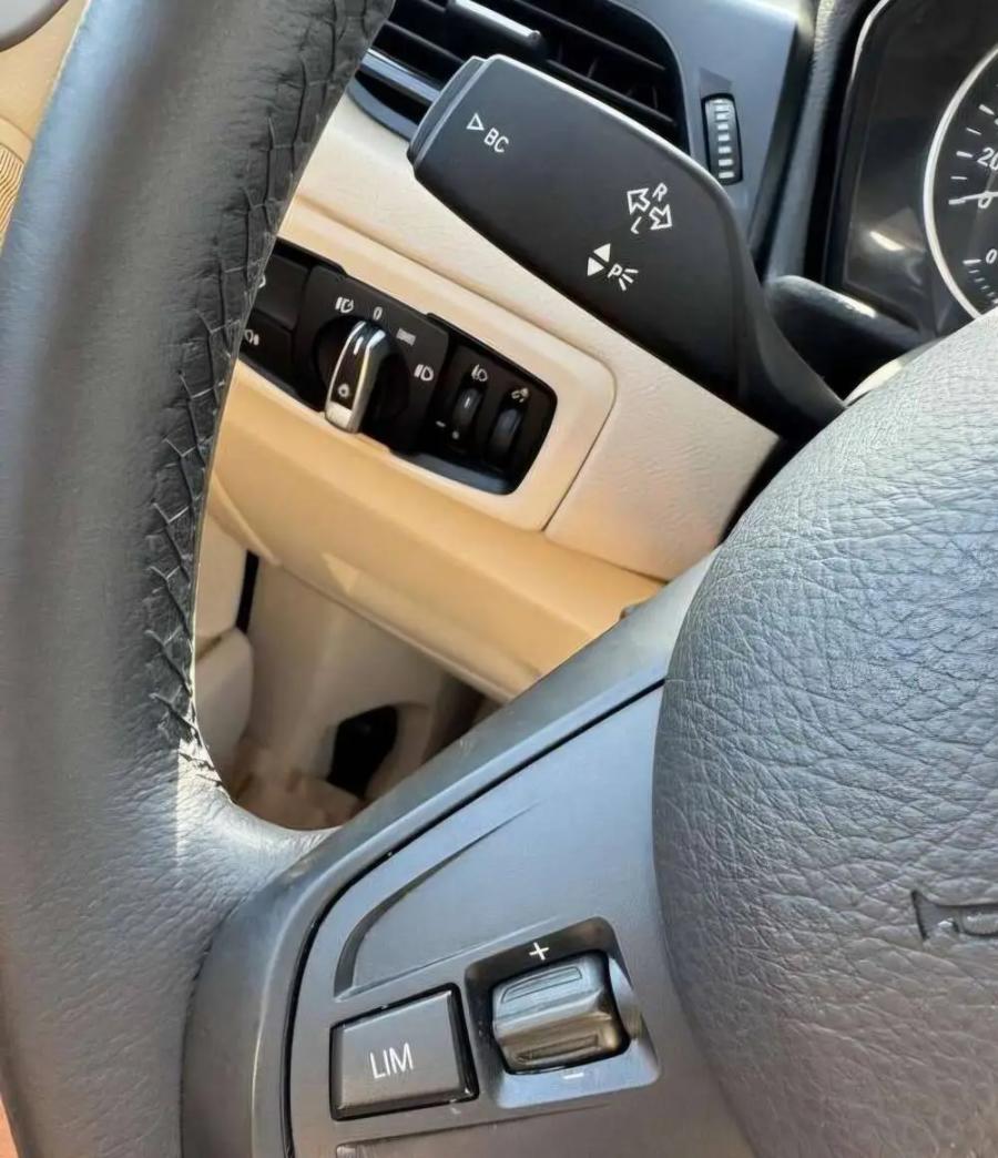 Melns BMW 216 2016 Telšiai, ar dzinēja tilpumu 1.50 L un nobraukumu 166 tūkst. km par 6290 €, foto 24 vietnē AUTOMOTO.COM.LV