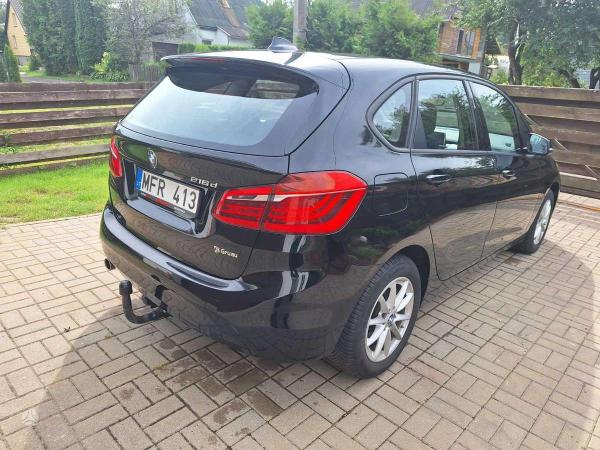 Melns BMW 216 2016 Viļņa, ar dzinēja tilpumu 1.50 L un nobraukumu 305 tūkst. km par 6800 €, foto 5 vietnē AUTOMOTO.COM.LV