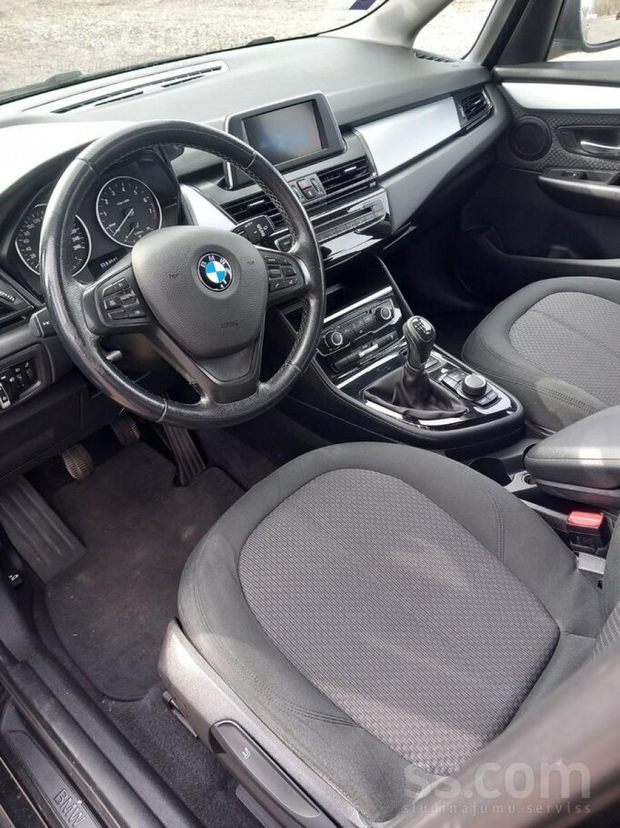 Melns BMW 216 2017 Cēsis, ar dzinēja tilpumu 1.50 L un nobraukumu 181 tūkst. km par 7950 €, foto 4 vietnē AUTOMOTO.COM.LV