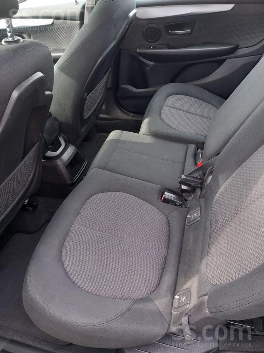Melns BMW 216 2017 Cēsis, ar dzinēja tilpumu 1.50 L un nobraukumu 181 tūkst. km par 7950 €, foto 5 vietnē AUTOMOTO.COM.LV