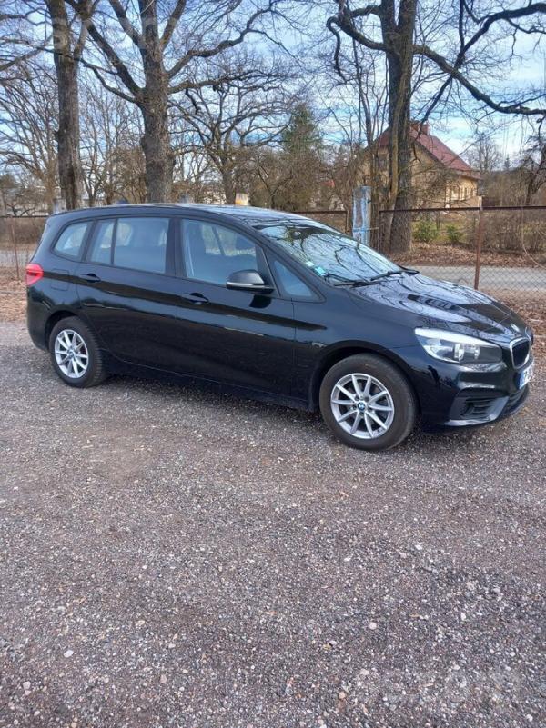 Black BMW 216 2017 in Cesis, with an engine capacity of 1.50 L and mileage of 181 thousand km for 7950 €, photo 9 on AUTOMOTO.COM.LV