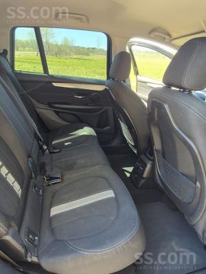 Melns BMW 216 2016 Rīga, ar dzinēja tilpumu 1.50 L un nobraukumu 240 tūkst. km par 9300 €, foto 5 vietnē AUTOMOTO.COM.LV