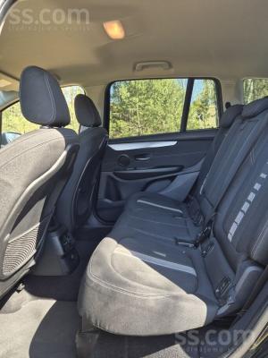 Melns BMW 216 2016 Rīga, ar dzinēja tilpumu 1.50 L un nobraukumu 240 tūkst. km par 9300 €, foto 9 vietnē AUTOMOTO.COM.LV