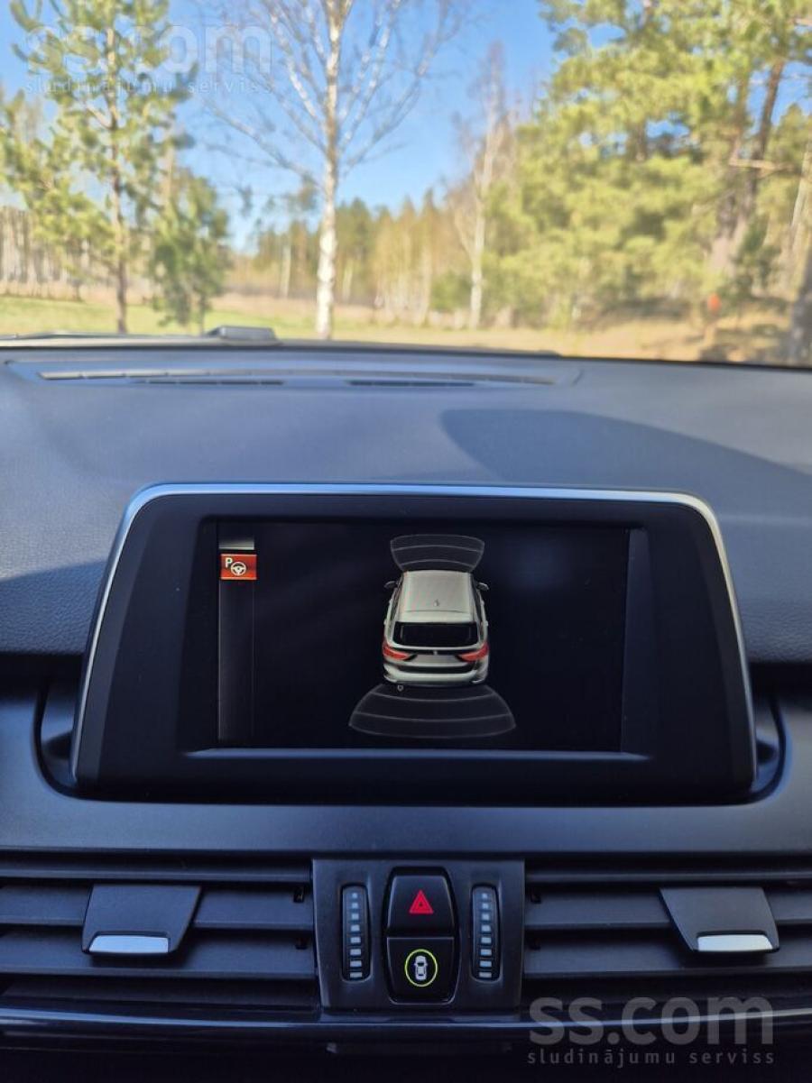 Melns BMW 216 2016 Rīga, ar dzinēja tilpumu 1.50 L un nobraukumu 240 tūkst. km par 9300 €, foto 16 vietnē AUTOMOTO.COM.LV
