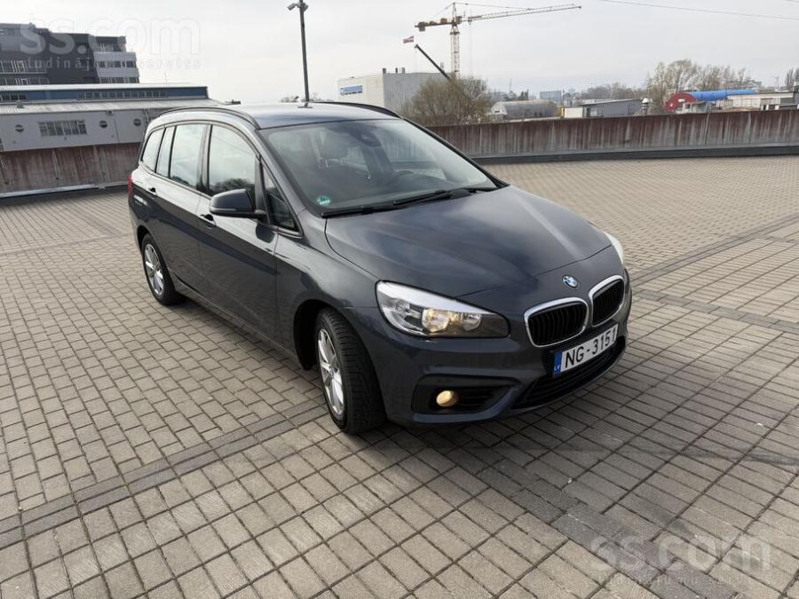 Blue BMW 216 2016 in Riga, with an engine capacity of 1.50 L and mileage of 255 thousand km for 6850 €, photo 4 on AUTOMOTO.COM.LV