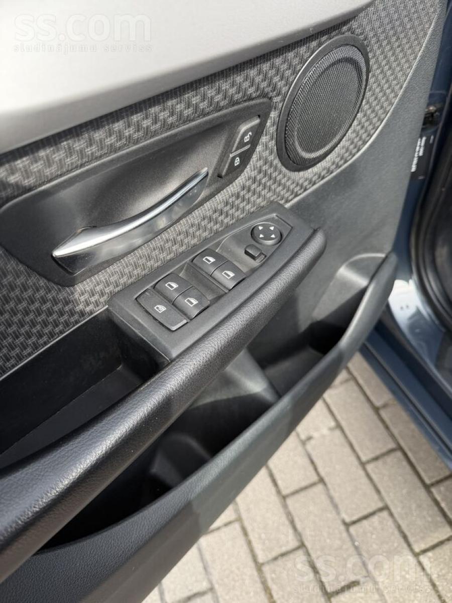 Blue BMW 216 2016 in Riga, with an engine capacity of 1.50 L and mileage of 255 thousand km for 6850 €, photo 16 on AUTOMOTO.COM.LV