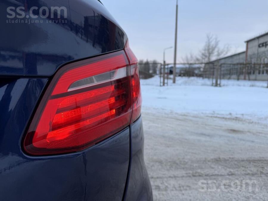 Blue BMW 216 2016 in Cesis, with an engine capacity of 1.50 L and mileage of 0 thousand km for 7950 €, photo 10 on AUTOMOTO.COM.LV