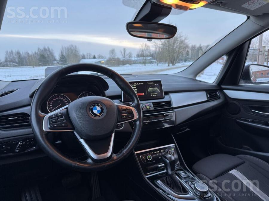 Blue BMW 216 2016 in Cesis, with an engine capacity of 1.50 L and mileage of 0 thousand km for 7950 €, photo 14 on AUTOMOTO.COM.LV
