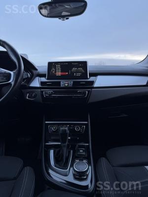 Blue BMW 216 2016 in Cesis, with an engine capacity of 1.50 L and mileage of 0 thousand km for 7950 €, photo 18 on AUTOMOTO.COM.LV
