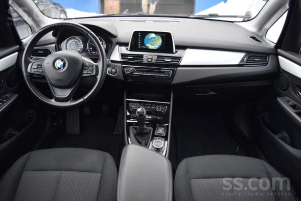 Blue BMW 216 2020 in Riga, with an engine capacity of 1.50 L and mileage of 191 thousand km for 11500 €, photo 4 on AUTOMOTO.COM.LV