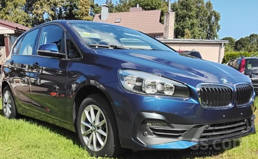 Blue BMW 216 2020 in Riga, with an engine capacity of 1.50 L and mileage of 191 thousand km for 11711 €, photo 1 on AUTOMOTO.COM.LV