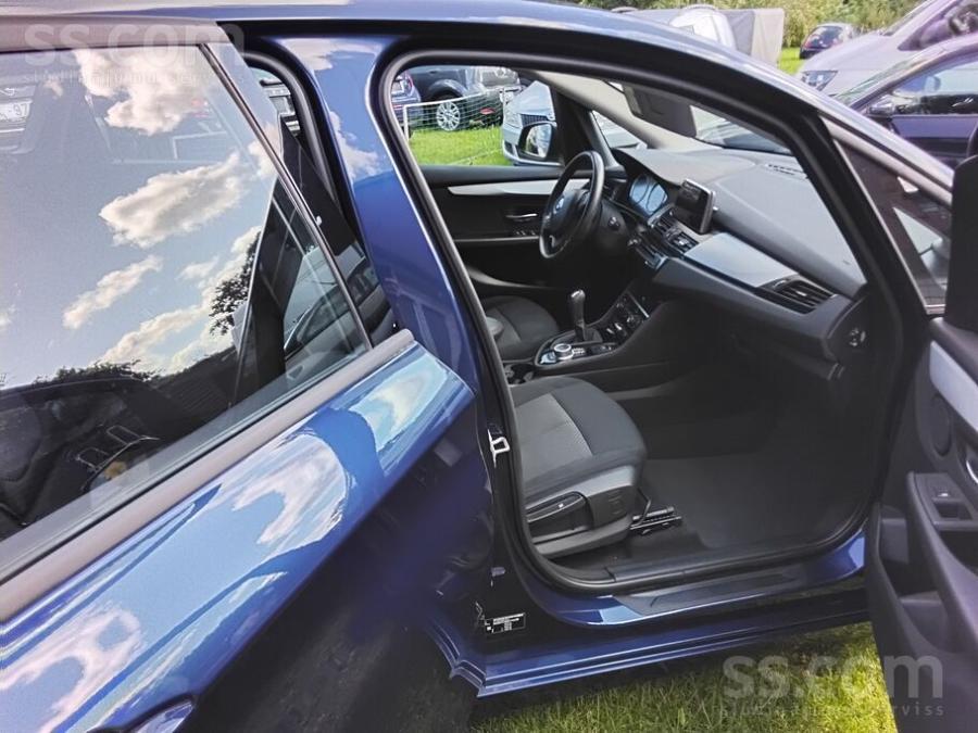 Blue BMW 216 2020 in Riga, with an engine capacity of 1.50 L and mileage of 191 thousand km for 11711 €, photo 15 on AUTOMOTO.COM.LV