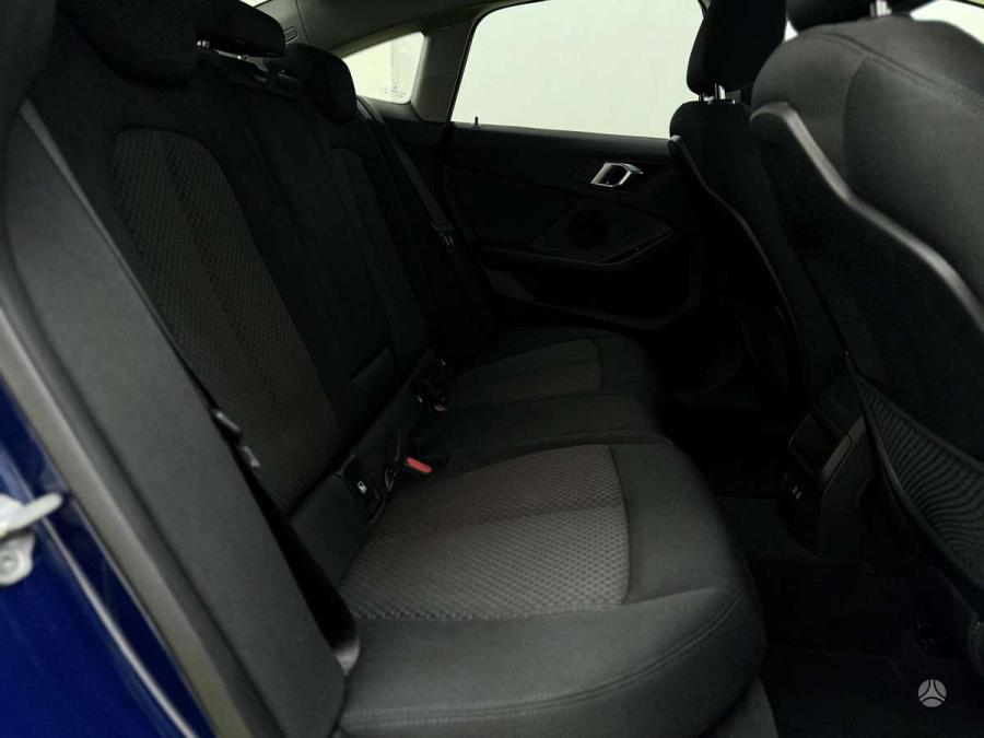 Синий БМВ 216 2022 в Вильнюс, объемом двигателя 1.50 л и пробегом 50 тыс. км за 17300 €, фото 14 на AUTOMOTO.COM.LV