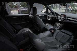 Brown BMW 216 2016 in Jelgava, with an engine capacity of 1.50 L and mileage of 185 thousand km for 9990 €, photo 16 on AUTOMOTO.COM.LV