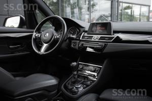 Brown BMW 216 2016 in Jelgava, with an engine capacity of 1.50 L and mileage of 185 thousand km for 9990 €, photo 17 on AUTOMOTO.COM.LV
