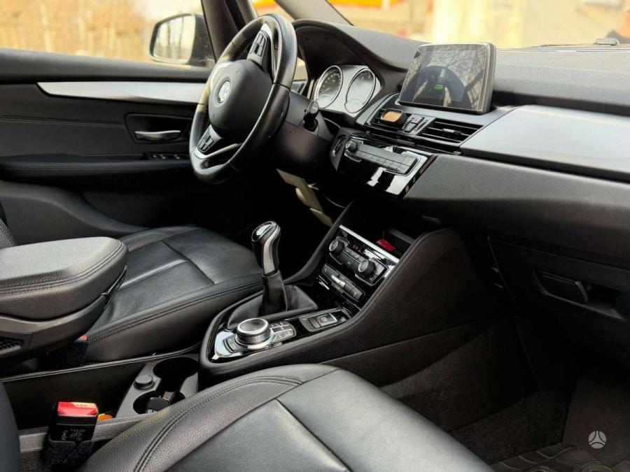 Black BMW 216 Gran Tourer 2021 in Vilnius, with an engine capacity of 1.50 L and mileage of 163 thousand km for 12500 €, photo 12 on AUTOMOTO.COM.LV