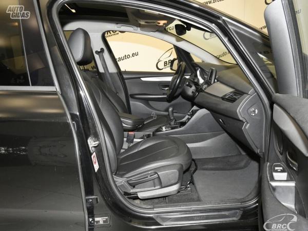 Black BMW 216 Gran Tourer 2015 in Avizieniai, with an engine capacity of 1.50 L and mileage of 285 thousand km for 6800 €, photo 4 on AUTOMOTO.COM.LV