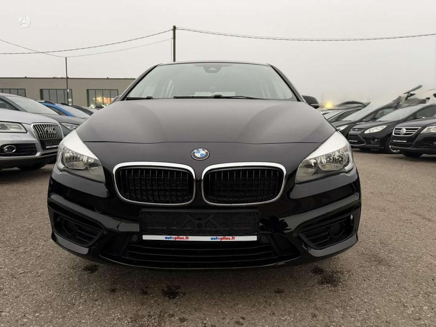 Black BMW 216 Gran Tourer 2016 in Kaunas, with an engine capacity of 1.50 L and mileage of 201 thousand km for 9450 €, photo 1 on AUTOMOTO.COM.LV