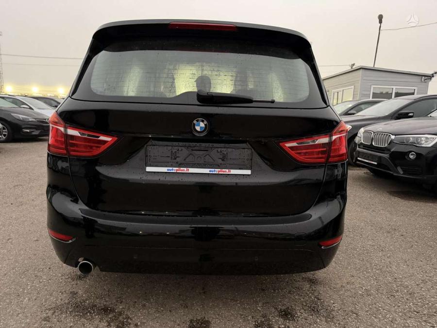 Black BMW 216 Gran Tourer 2016 in Kaunas, with an engine capacity of 1.50 L and mileage of 201 thousand km for 9450 €, photo 8 on AUTOMOTO.COM.LV