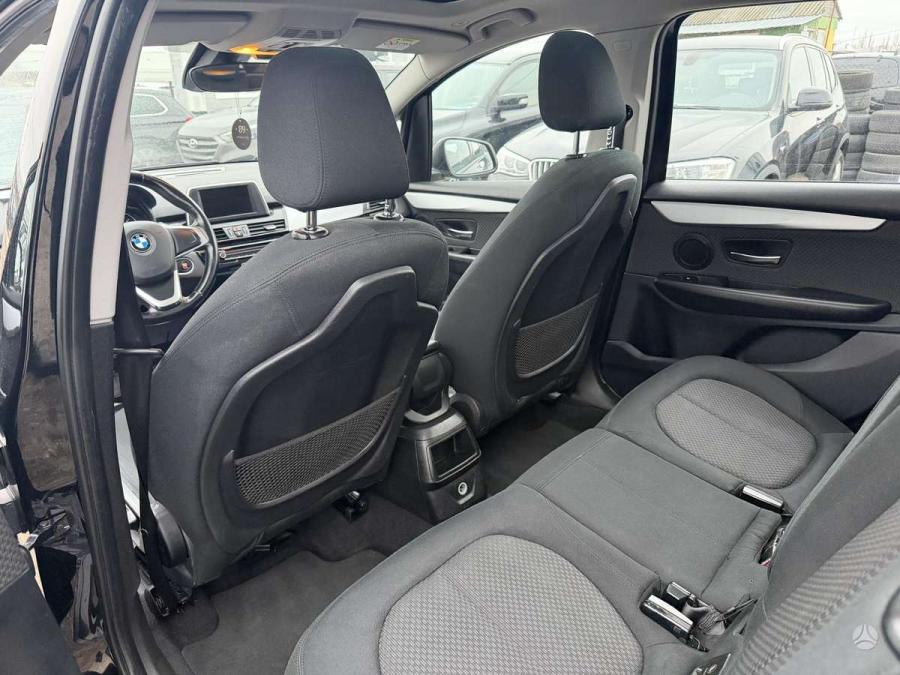 Black BMW 216 Gran Tourer 2016 in Kaunas, with an engine capacity of 1.50 L and mileage of 201 thousand km for 9450 €, photo 21 on AUTOMOTO.COM.LV