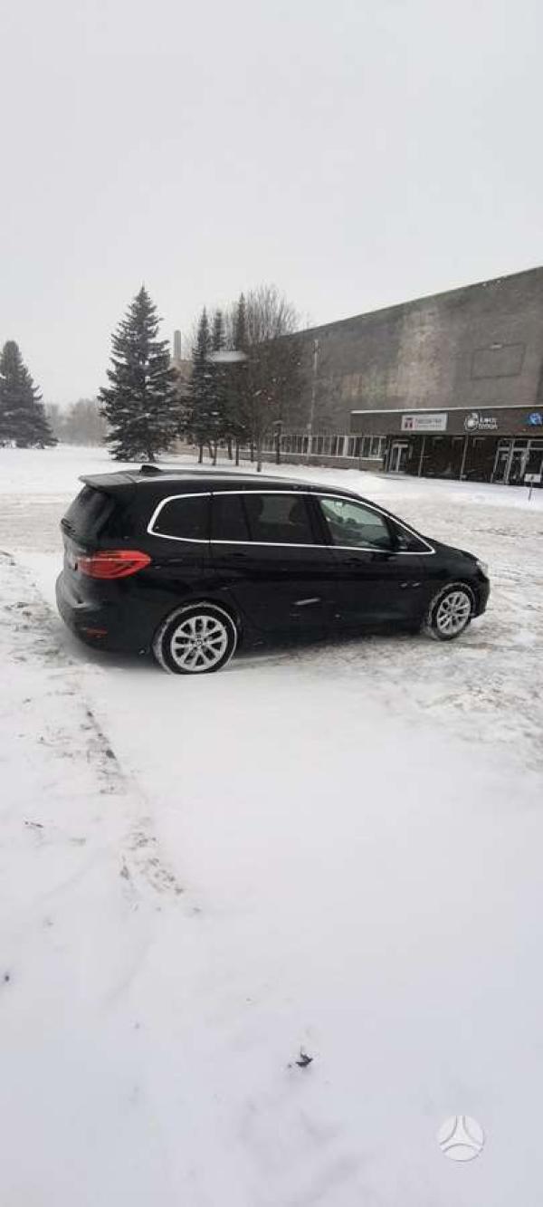 Black BMW 216 Gran Tourer 2016 in Mazeikiai, with an engine capacity of 1.50 L and mileage of 214 thousand km for 8200 €, photo 7 on AUTOMOTO.COM.LV