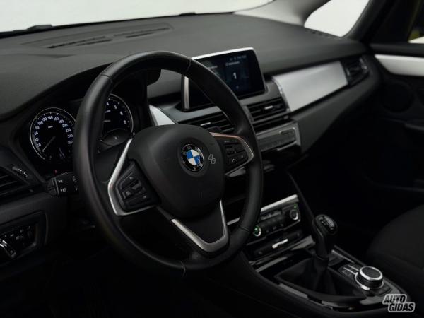 Black BMW 216 Gran Tourer 2019 in Avizieniai, with an engine capacity of 1.50 L and mileage of 122 thousand km for 10999 €, photo 8 on AUTOMOTO.COM.LV
