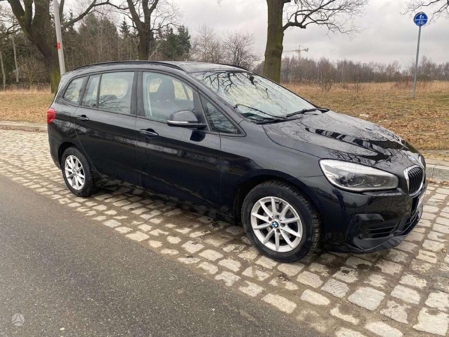 Black BMW 216 Gran Tourer 2021 in Vilnius, with an engine capacity of 1.50 L and mileage of 162 thousand km for 13189 €, photo 2 on AUTOMOTO.COM.LV
