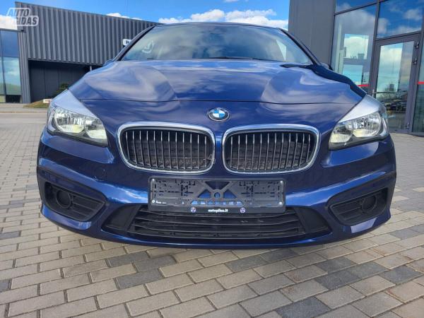 Blue BMW 216 Gran Tourer 2016 in Siauliai, with an engine capacity of 1.50 L and mileage of 159 thousand km for 7900 €, photo 2 on AUTOMOTO.COM.LV