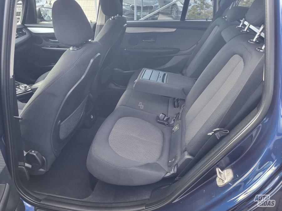 Blue BMW 216 Gran Tourer 2016 in Siauliai, with an engine capacity of 1.50 L and mileage of 159 thousand km for 7900 €, photo 18 on AUTOMOTO.COM.LV