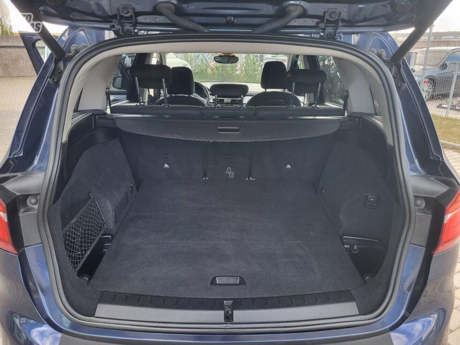 Blue BMW 216 Gran Tourer 2016 in Siauliai, with an engine capacity of 1.50 L and mileage of 159 thousand km for 7900 €, photo 20 on AUTOMOTO.COM.LV