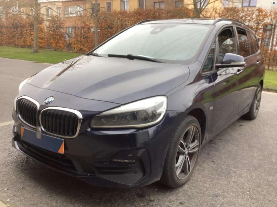 Blue BMW 216 Gran Tourer 2018 in Vilnius, with an engine capacity of 1.50 L and mileage of 267 thousand km for 8475 €, photo 1 on AUTOMOTO.COM.LV