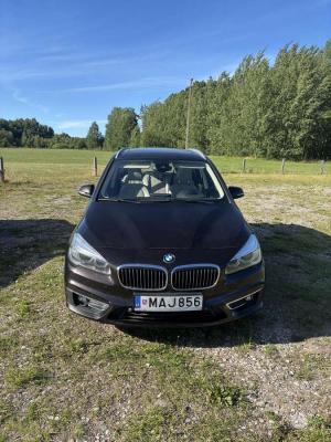 Brown BMW 216 Gran Tourer 2015 in Klaipeda, with an engine capacity of 1.50 L and mileage of 290 thousand km for 8700 €, photo  on AUTOMOTO.COM.LV