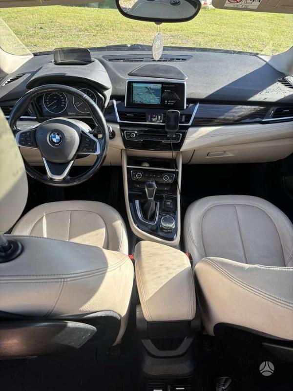 Brūns BMW 216 Gran Tourer 2015 Klaipėda, ar dzinēja tilpumu 1.50 L un nobraukumu 290 tūkst. km par 8700 €, foto 5 vietnē AUTOMOTO.COM.LV