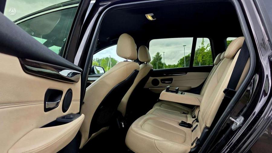 Brūns BMW 216 Gran Tourer 2015 Šauļi, ar dzinēja tilpumu 1.50 L un nobraukumu 290 tūkst. km par 6500 €, foto 23 vietnē AUTOMOTO.COM.LV