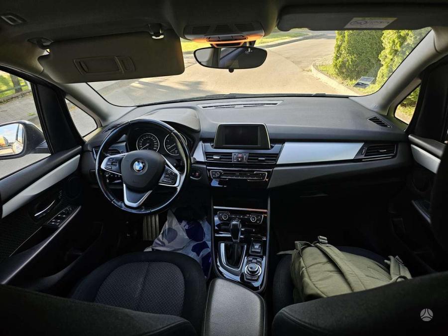 Pelēks BMW 216 Gran Tourer 2015 Tauragė, ar dzinēja tilpumu 1.50 L un nobraukumu 270 tūkst. km par 6900 €, foto 16 vietnē AUTOMOTO.COM.LV