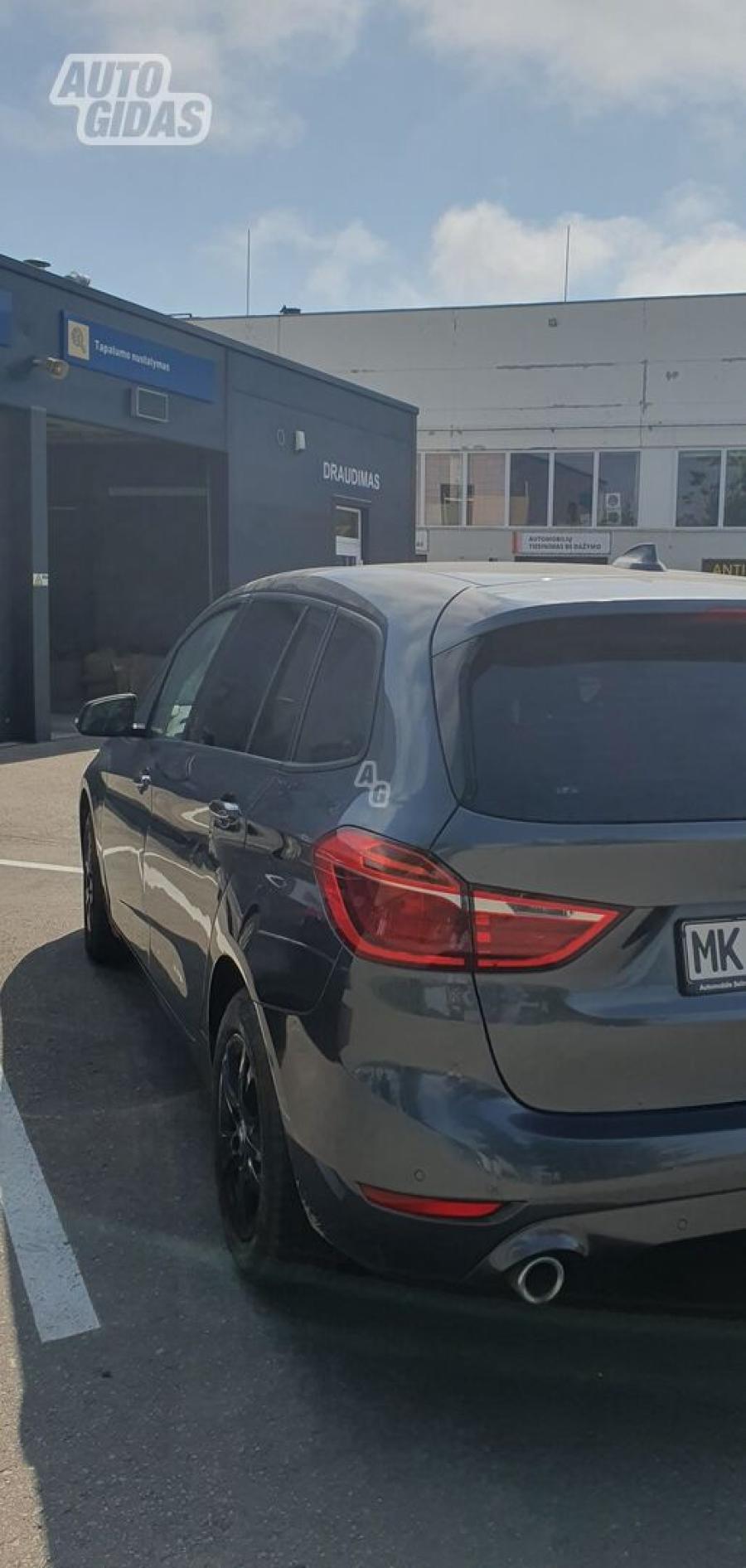 Pelēks BMW 216 Gran Tourer 2018 Panevēža, ar dzinēja tilpumu 1.50 L un nobraukumu 213 tūkst. km par 9999 €, foto 4 vietnē AUTOMOTO.COM.LV