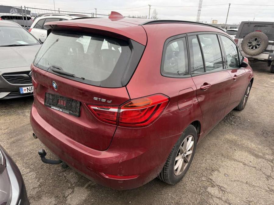 Red BMW 216 Gran Tourer 2015 in Kaunas, with an engine capacity of 1.50 L and mileage of 283 thousand km for 4150 €, photo 4 on AUTOMOTO.COM.LV